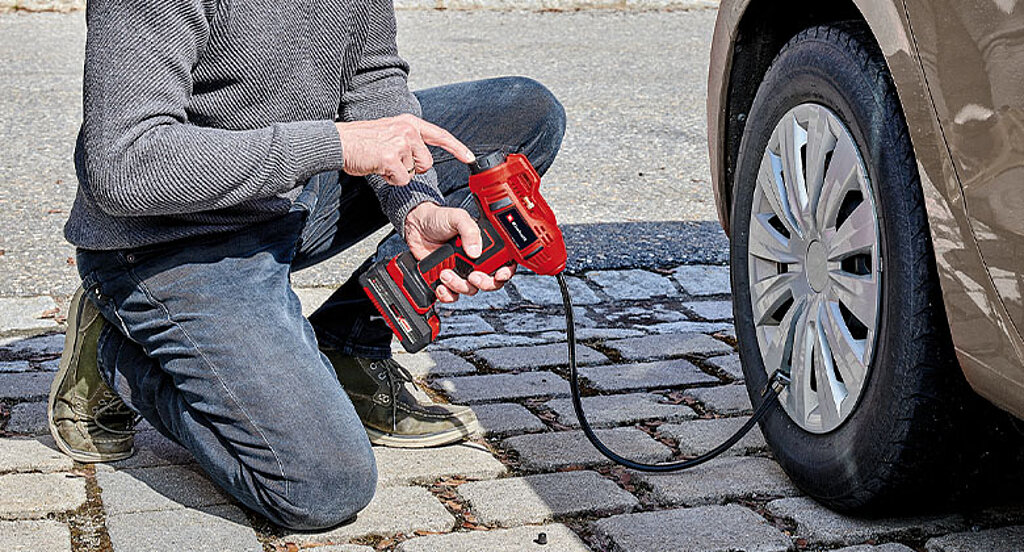 Mobile use: Car air compressors