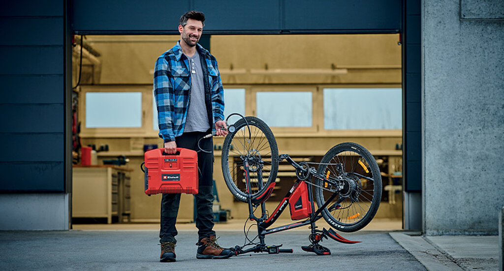 Mobile use: Car air compressors
