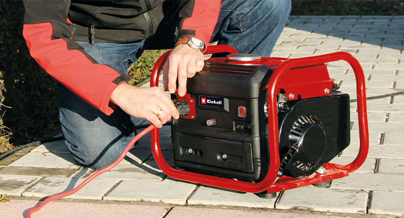 Efficient power generators for garden, camping and construction